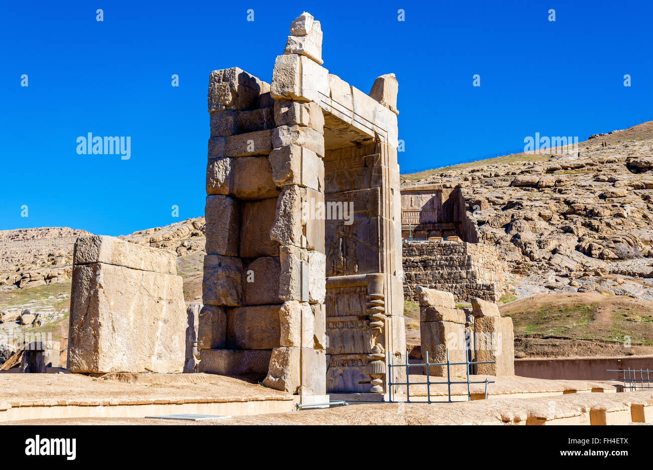 Hall of the xerxes in persepolis hi-res stock photography and images ...