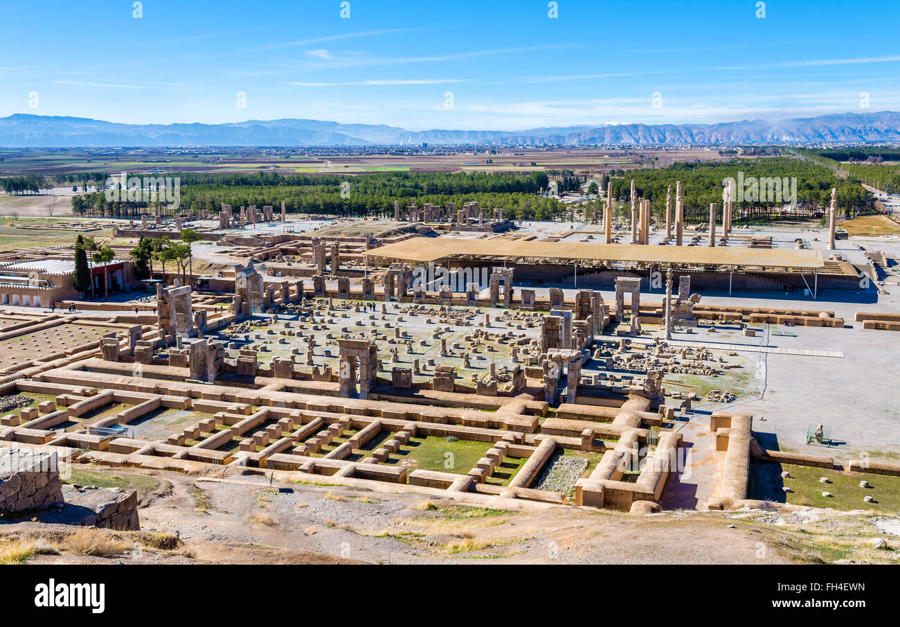 Persepolis ruins hi-res stock photography and images - Alamy