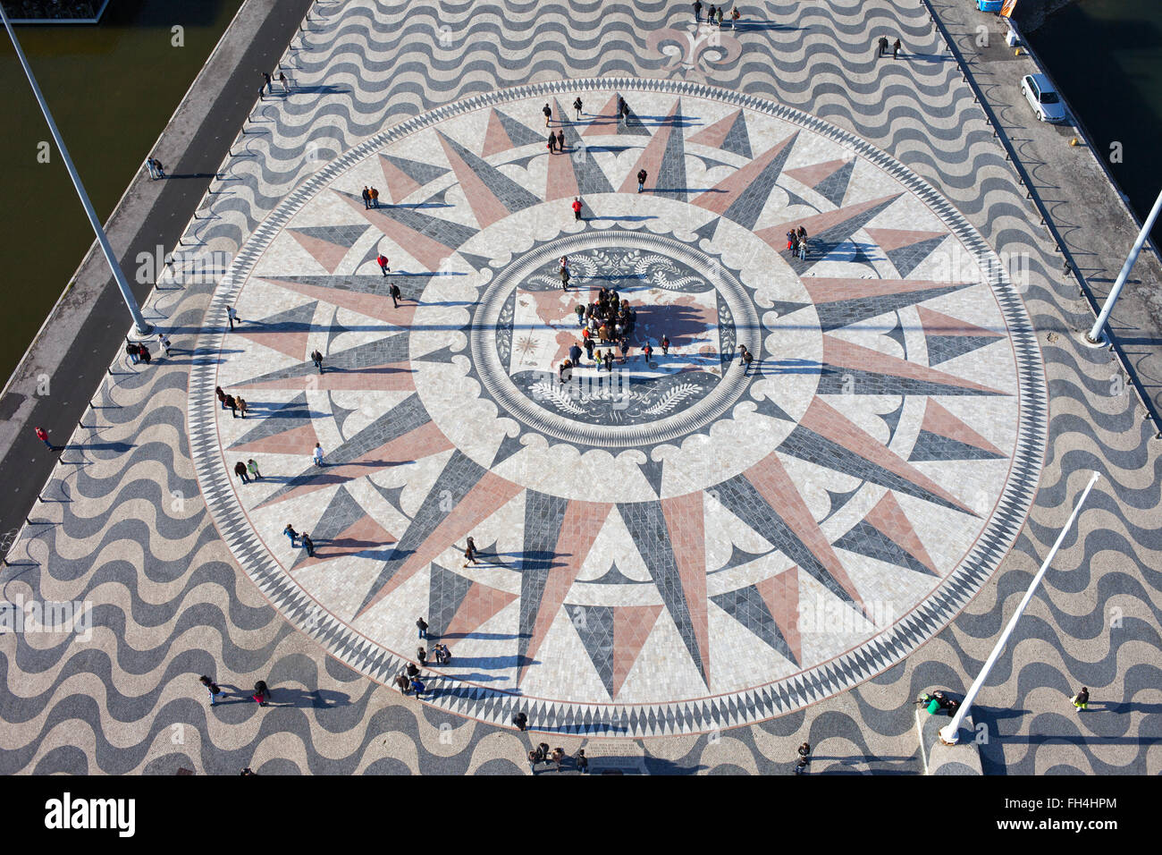 Compass rose portugal High Resolution Stock Photography and Images - Alamy