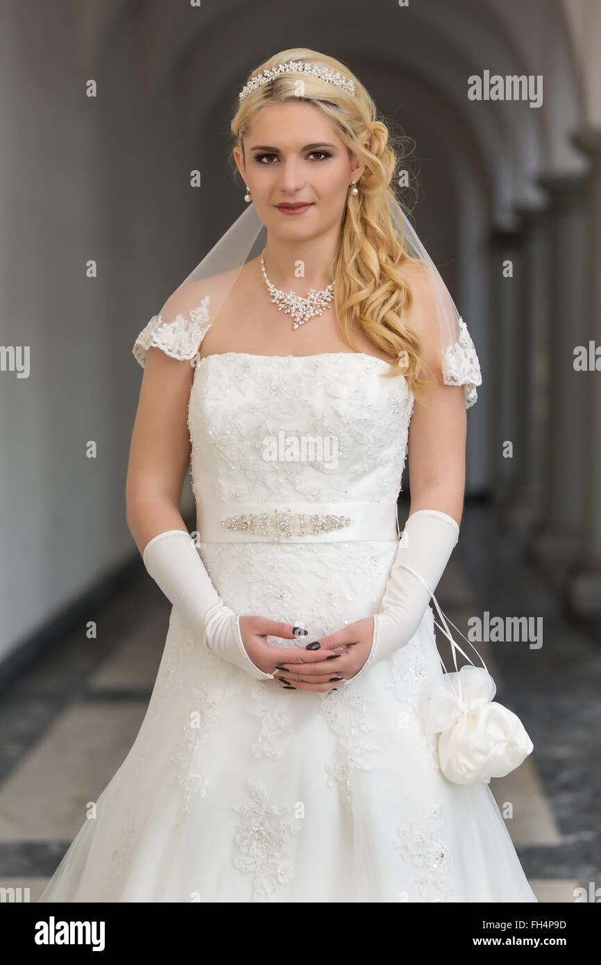Braut hochzeit heirat heiraten brautkleid hi-res stock photography and ...