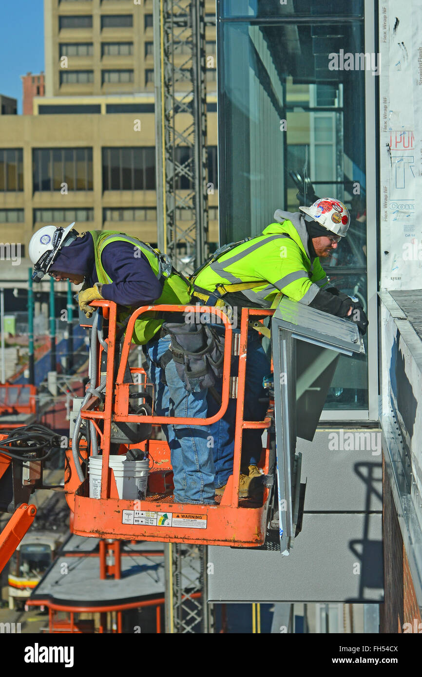 Building Construction, Men working Stock Photo - Alamy