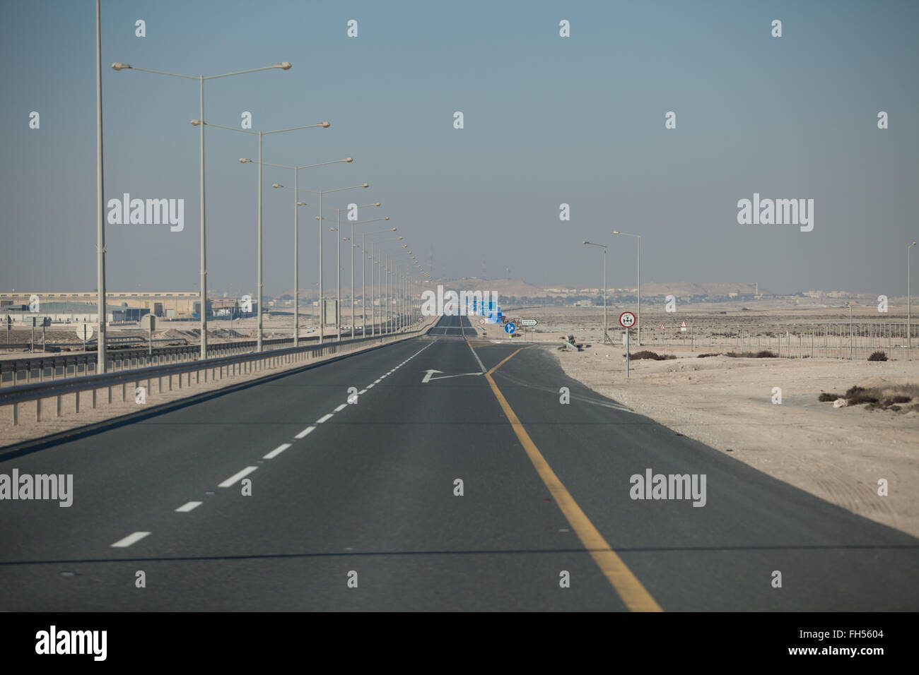 Qatar motorway hi-res stock photography and images - Alamy