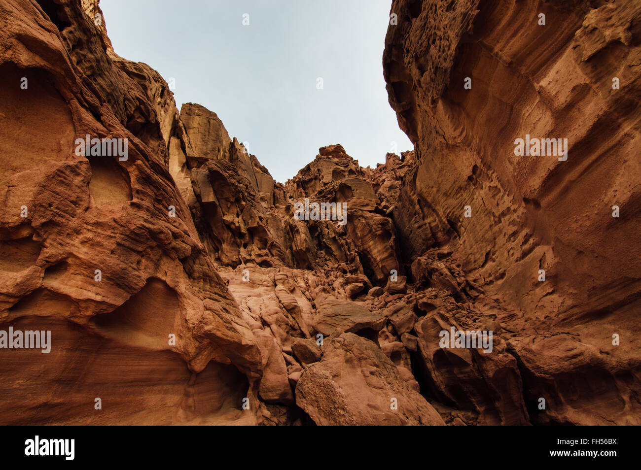 Rock crevice hi-res stock photography and images - Alamy