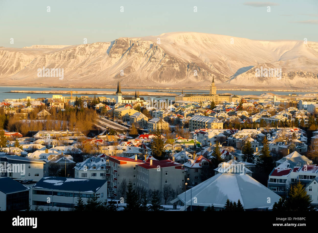 Icelandic skyline hi-res stock photography and images - Alamy