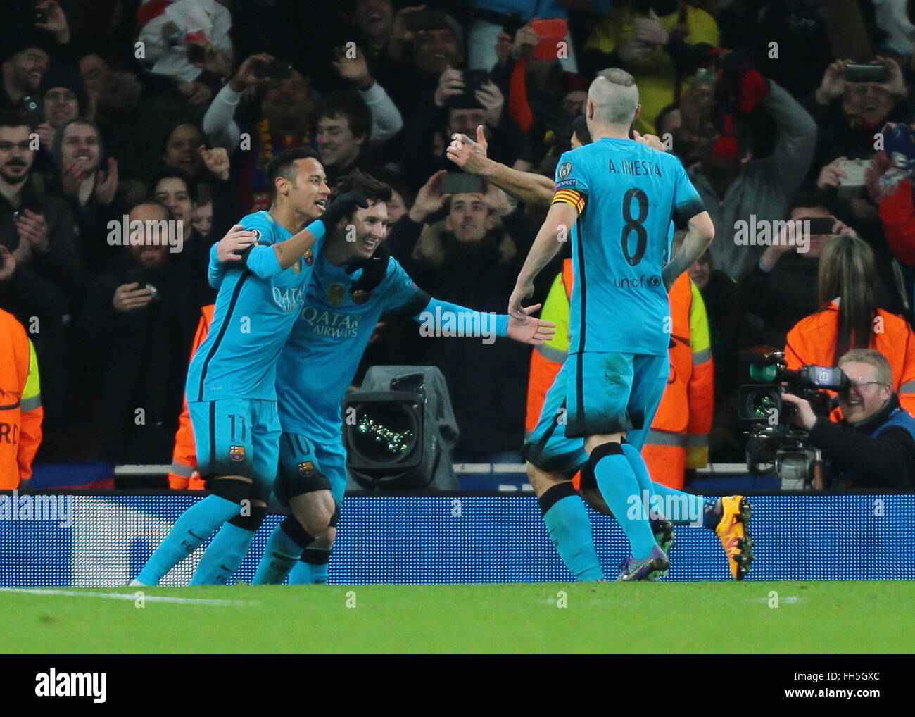 Emirates stadium lionel messi hi-res stock photography and images - Alamy