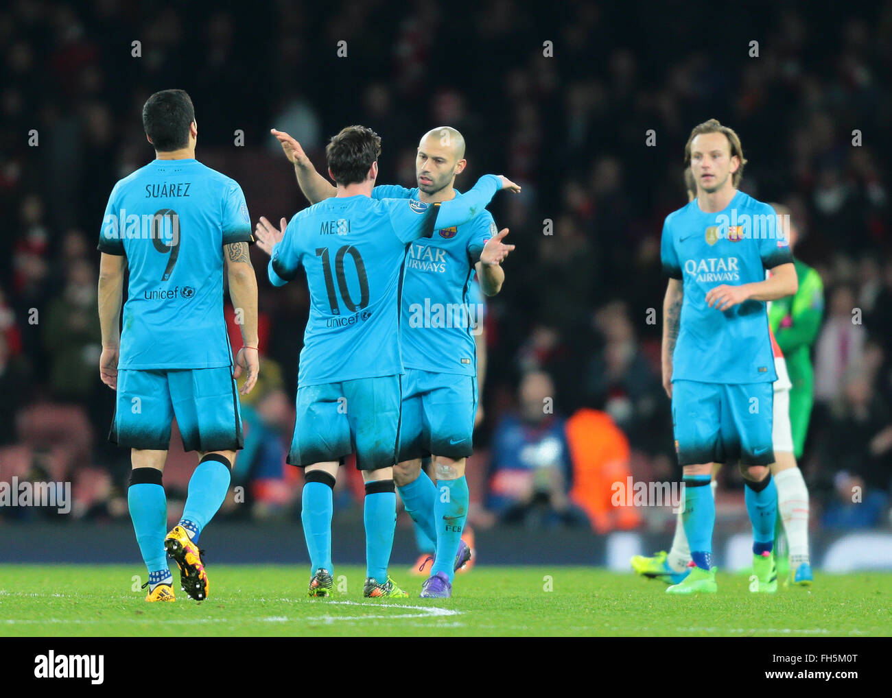 Emirates stadium lionel messi hi-res stock photography and images - Alamy