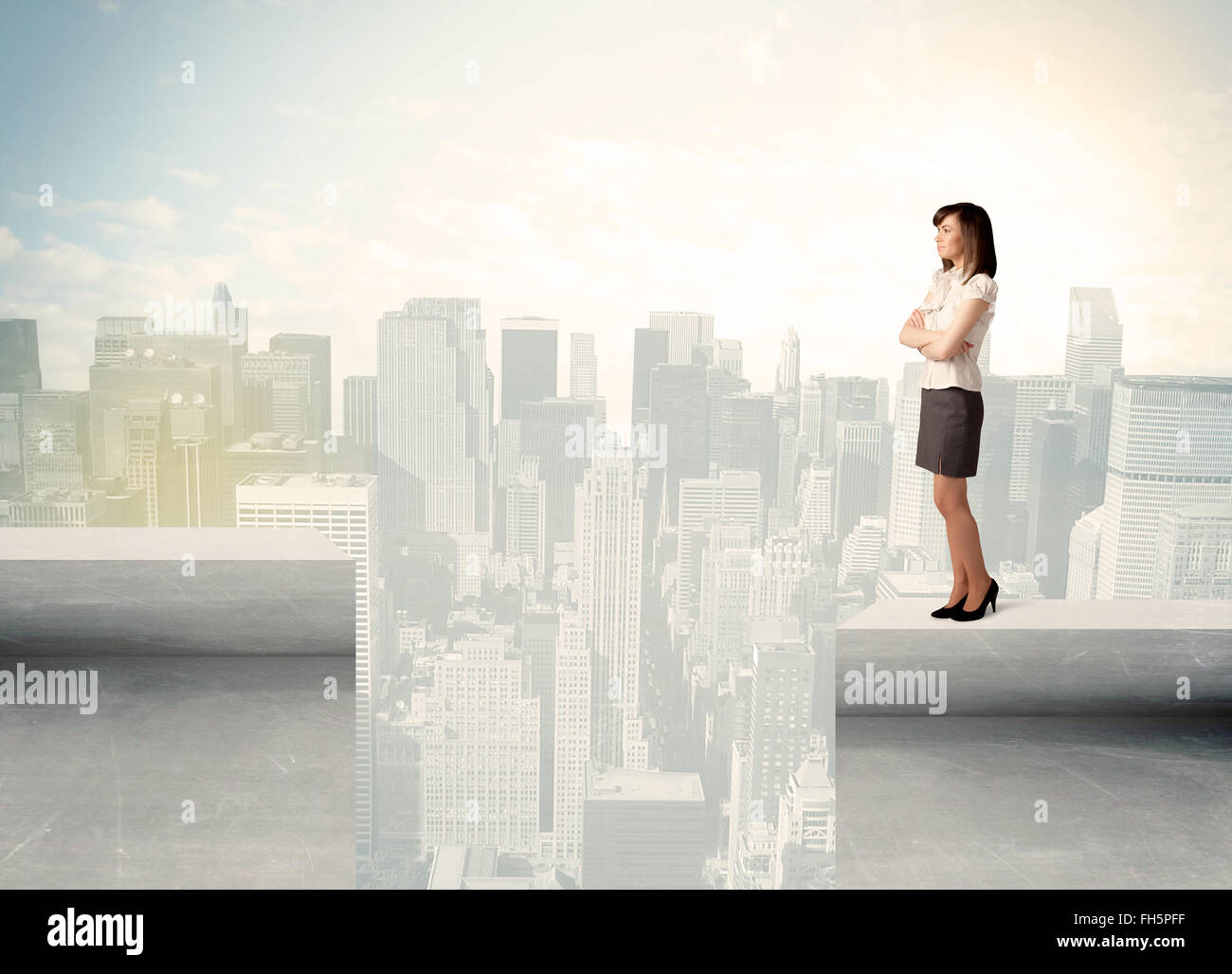 Standing on edge of building hi-res stock photography and images - Alamy