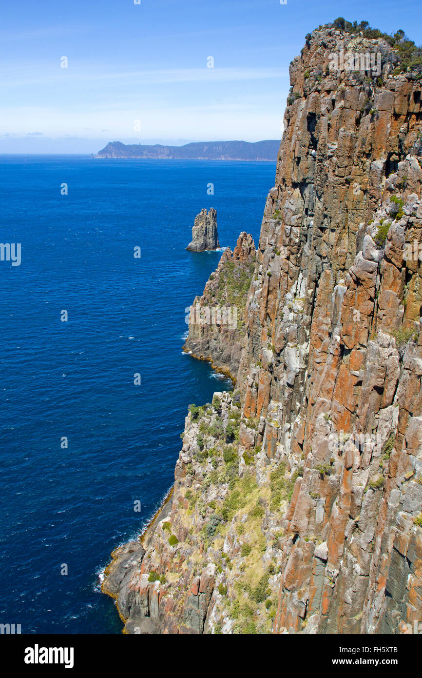 View from Cape Hauy to Cape Pillar Stock Photo - Alamy