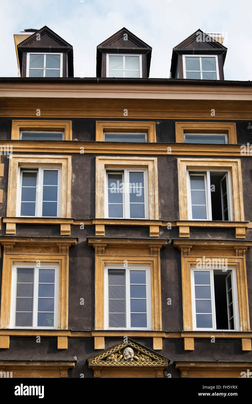 Radius windows hi-res stock photography and images - Alamy