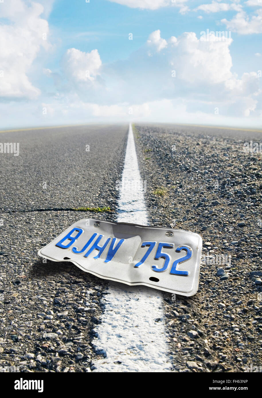 Damaged licence plate hi-res stock photography and images - Alamy