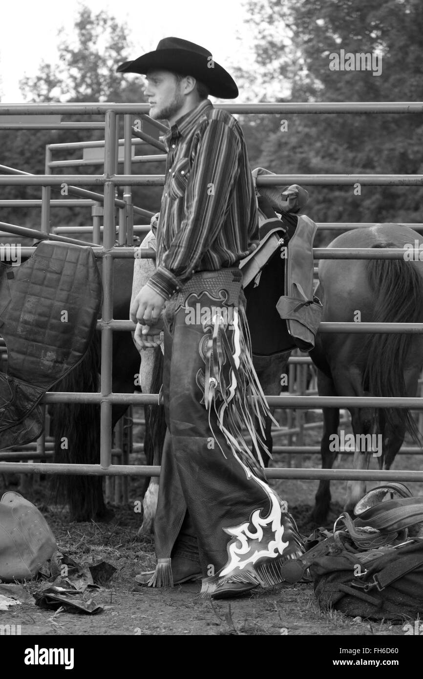 Bronc rider hi-res stock photography and images - Alamy