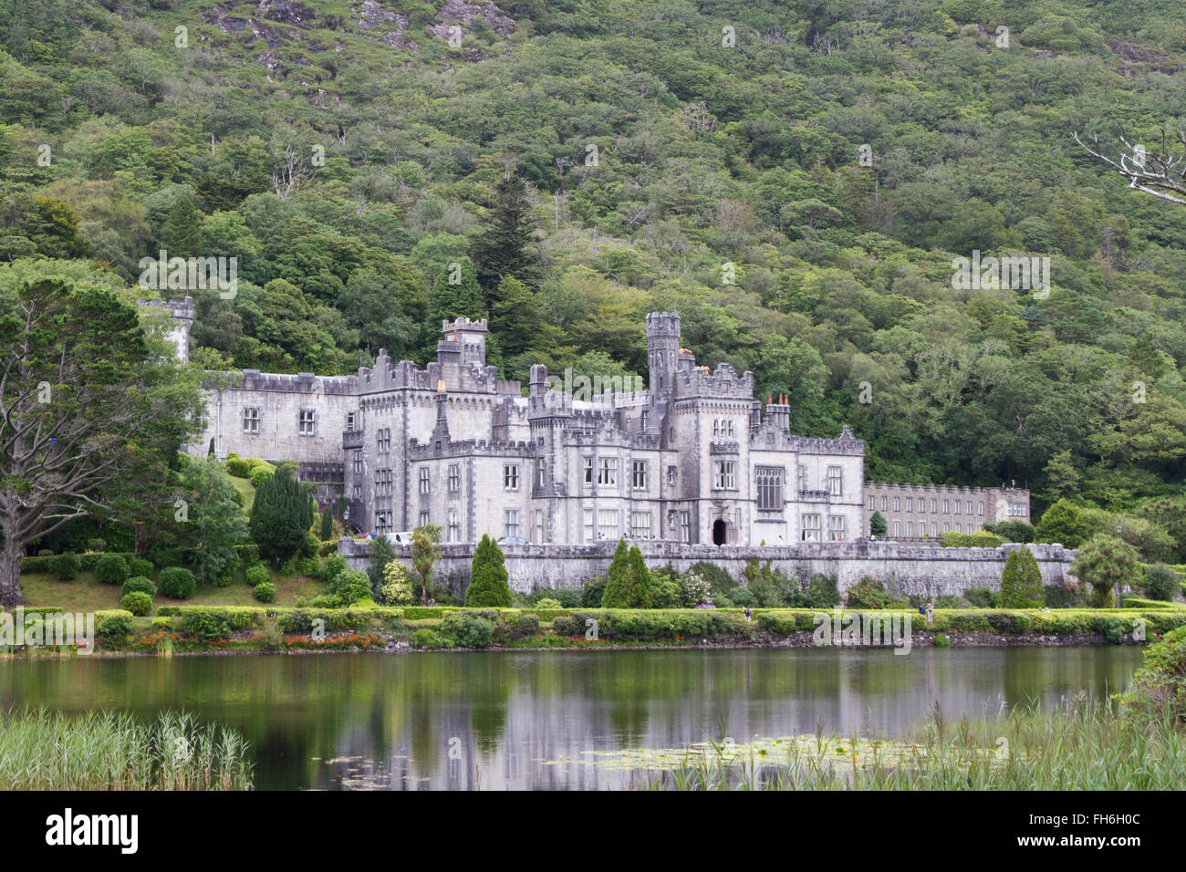 Kylemore Abbey near Galway, Ireland Stock Photo - Alamy