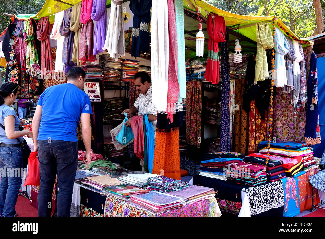 Dilli haat market hi-res stock photography and images - Alamy