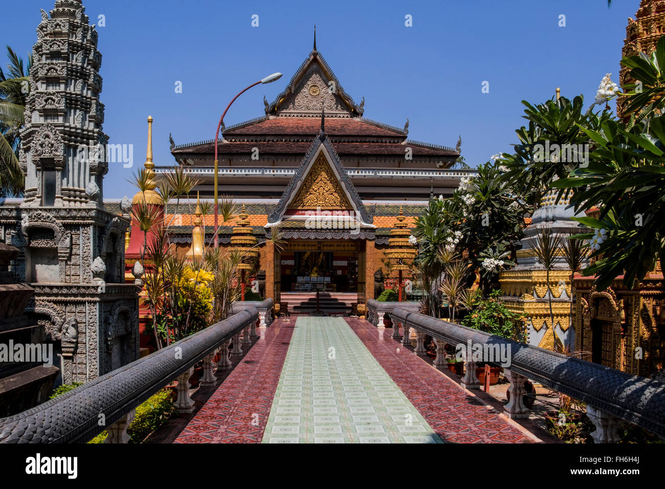 Wat Preah prom Rath Buddhist Temple Siem Reap Cambodia Stock Photo - Alamy