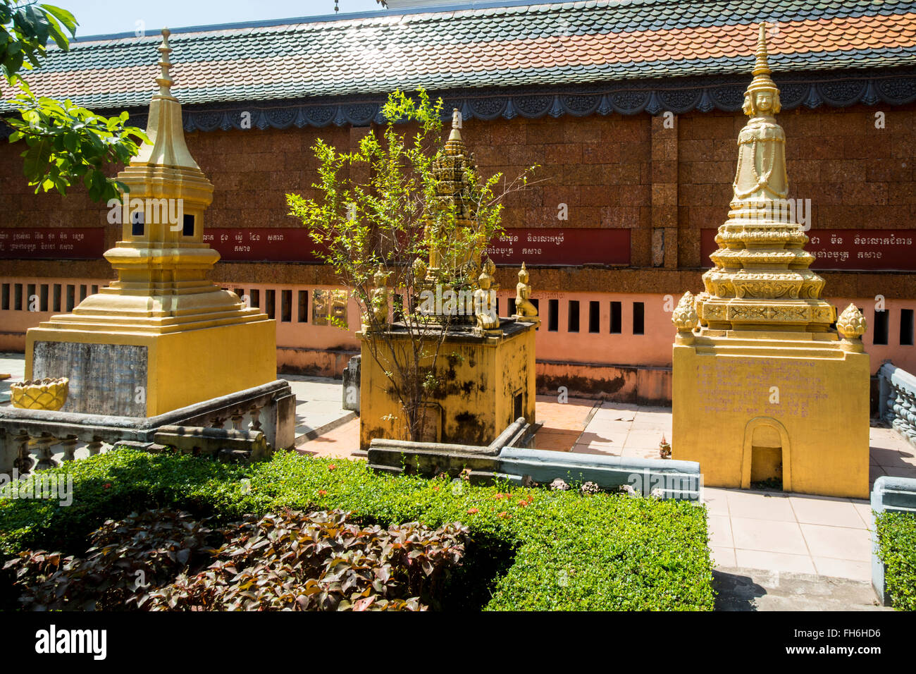 Wat Preah prom Rath Buddhist Temple Siem Reap Cambodia Stock Photo - Alamy