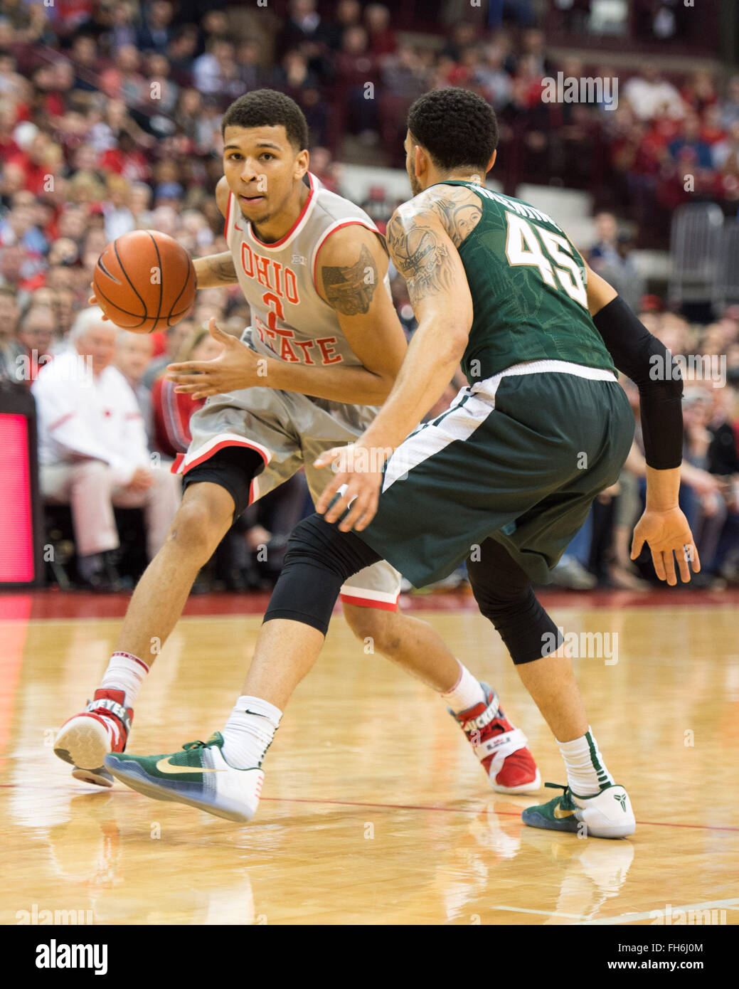Ohio state buckeyes forward marc loving 2 hi-res stock photography and ...