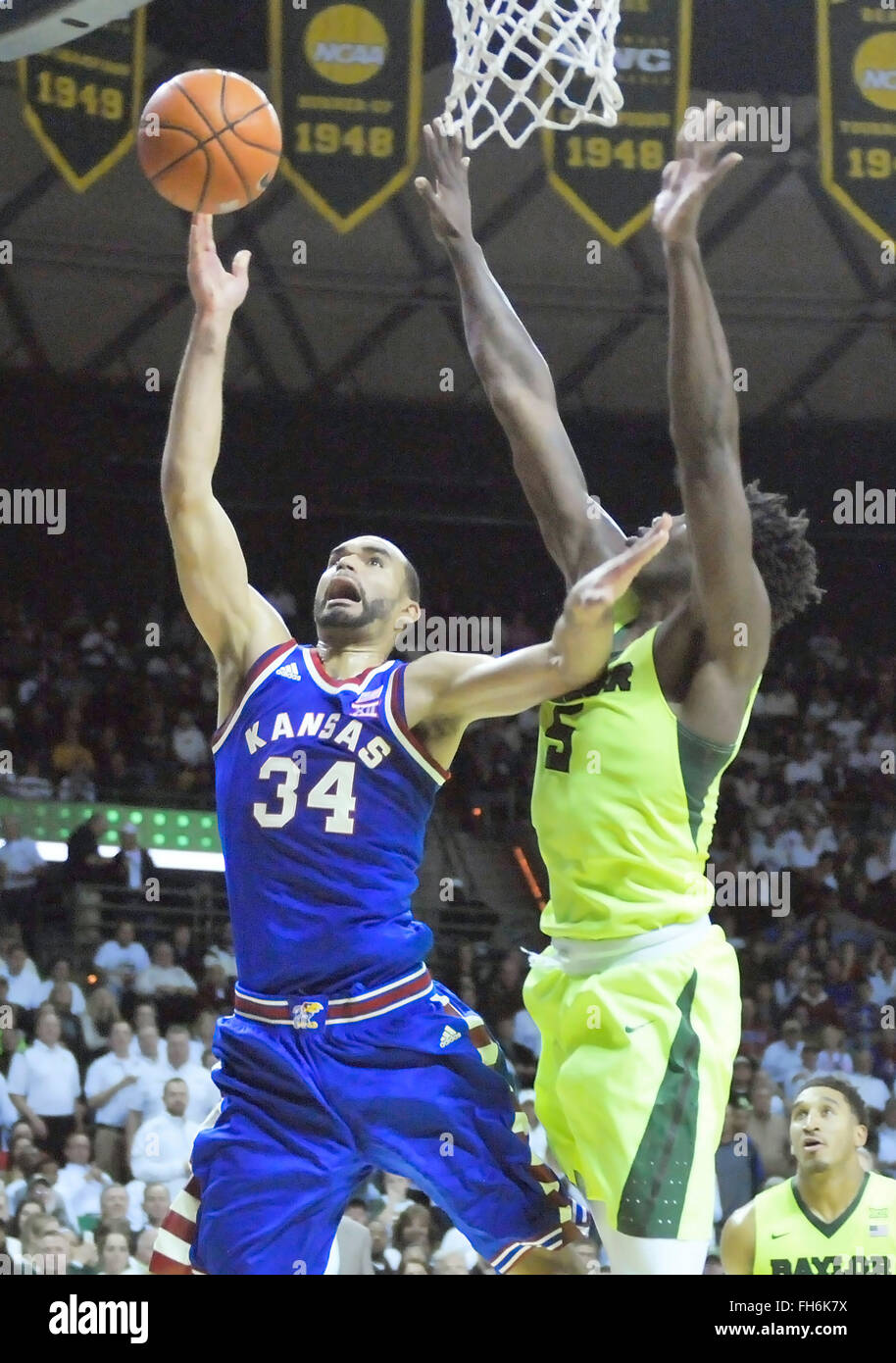 February 23, 2016: Kansas forward Perry Ellis (34) attempts a layup ...