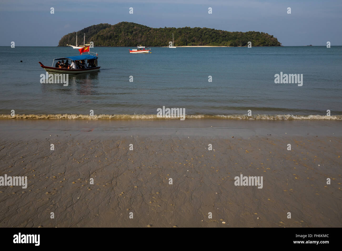 Pantai cenang beach hi-res stock photography and images - Alamy
