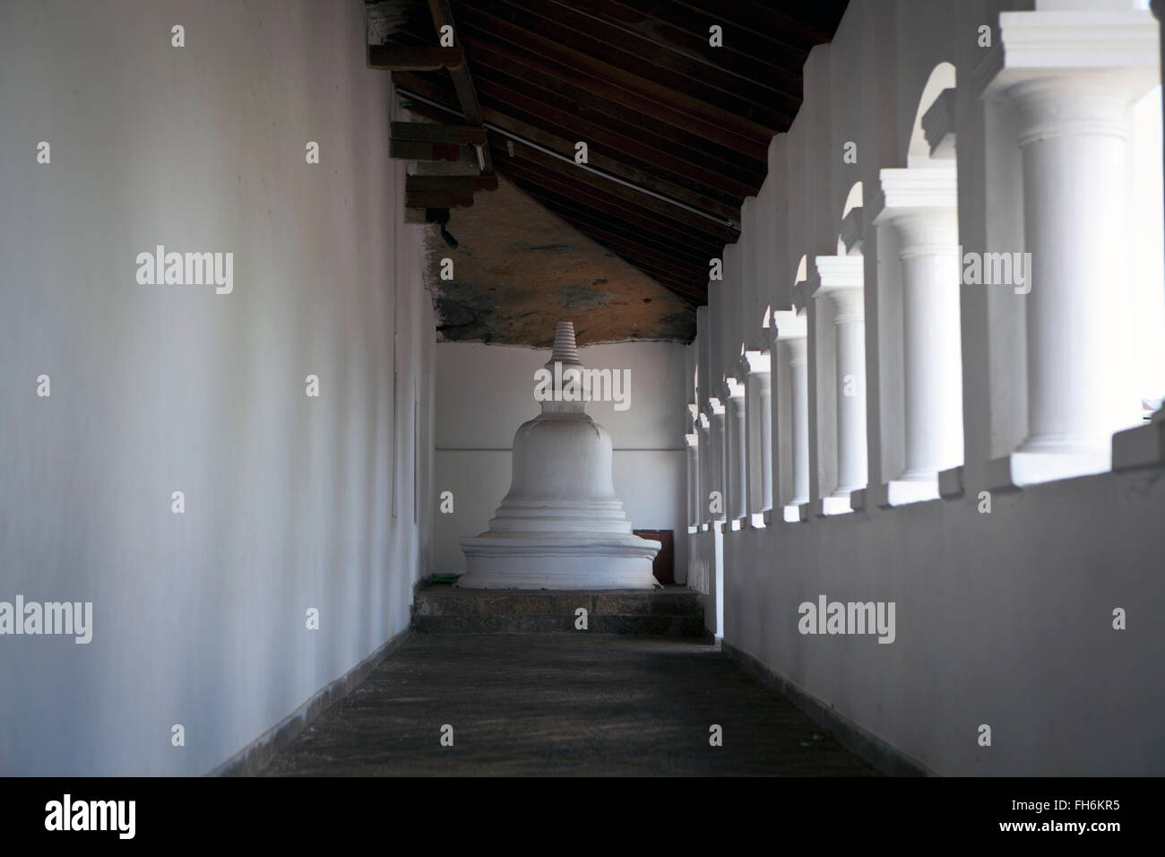 Dambulla Rock Caves, Kandi, Sri Lanka Stock Photo - Alamy