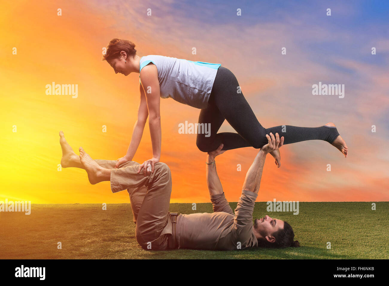 Group of people lifestyle hi-res stock photography and images - Alamy