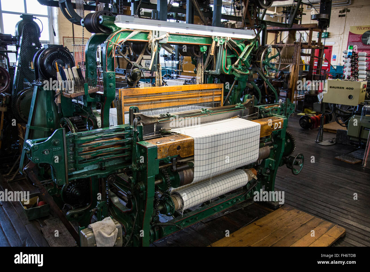 Weaving machine industrial revolution hi-res stock photography and ...