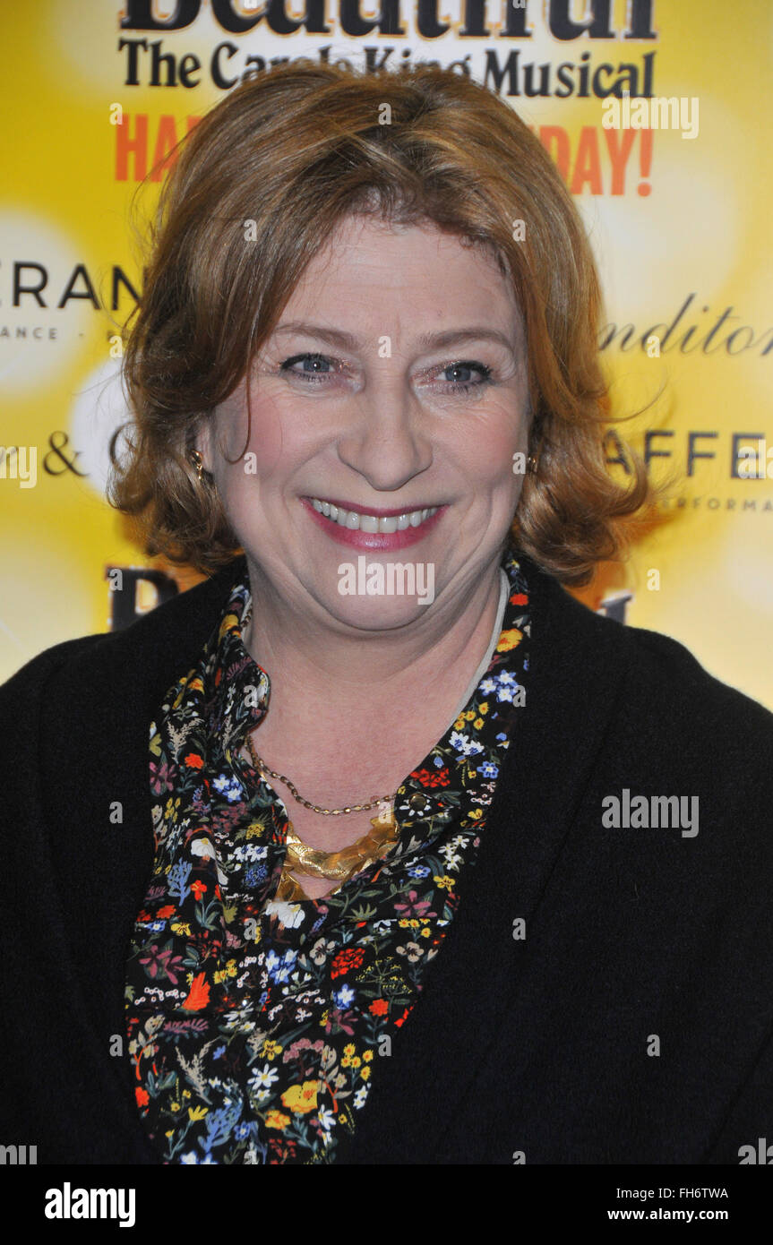 Caroline quentin hi-res stock photography and images - Alamy