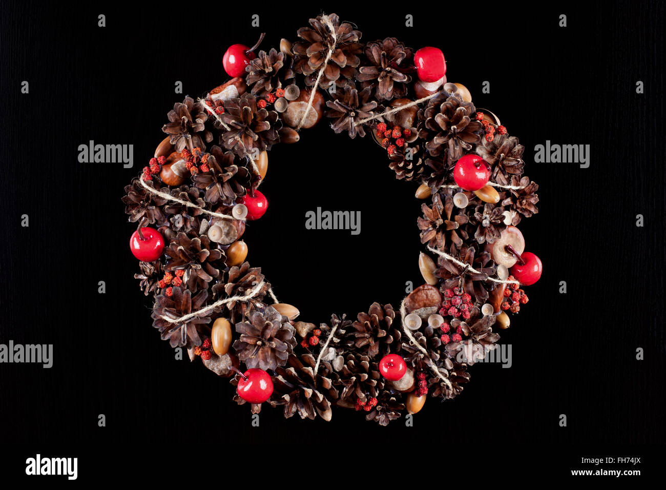 Christmas berry crafts hi-res stock photography and images - Alamy