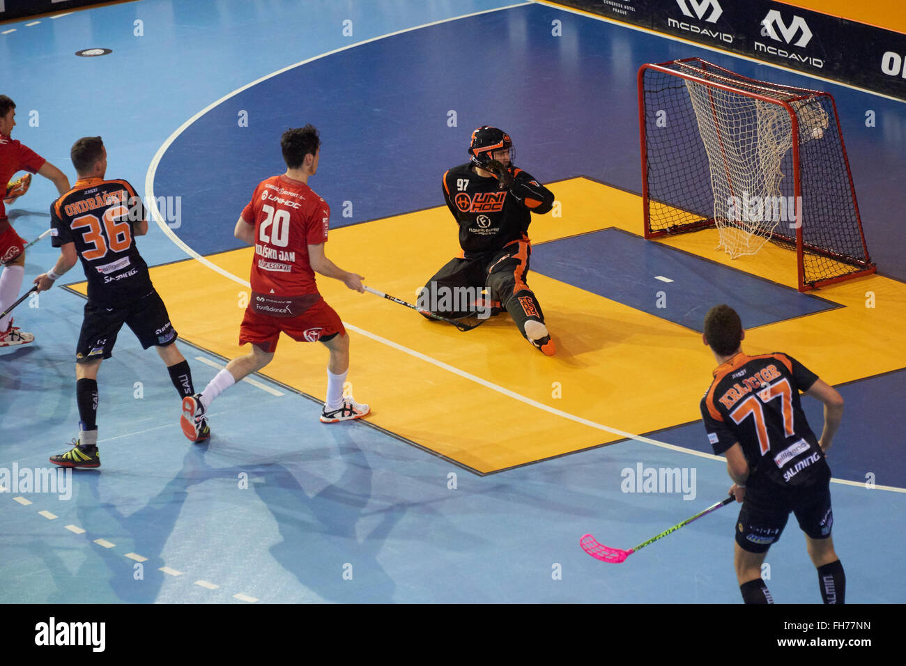 Floorball men match in the hall Stock Photo - Alamy