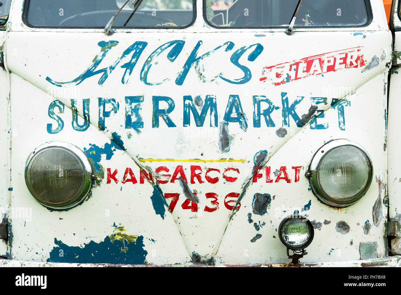 Sign writing van hi-res stock photography and images - Alamy