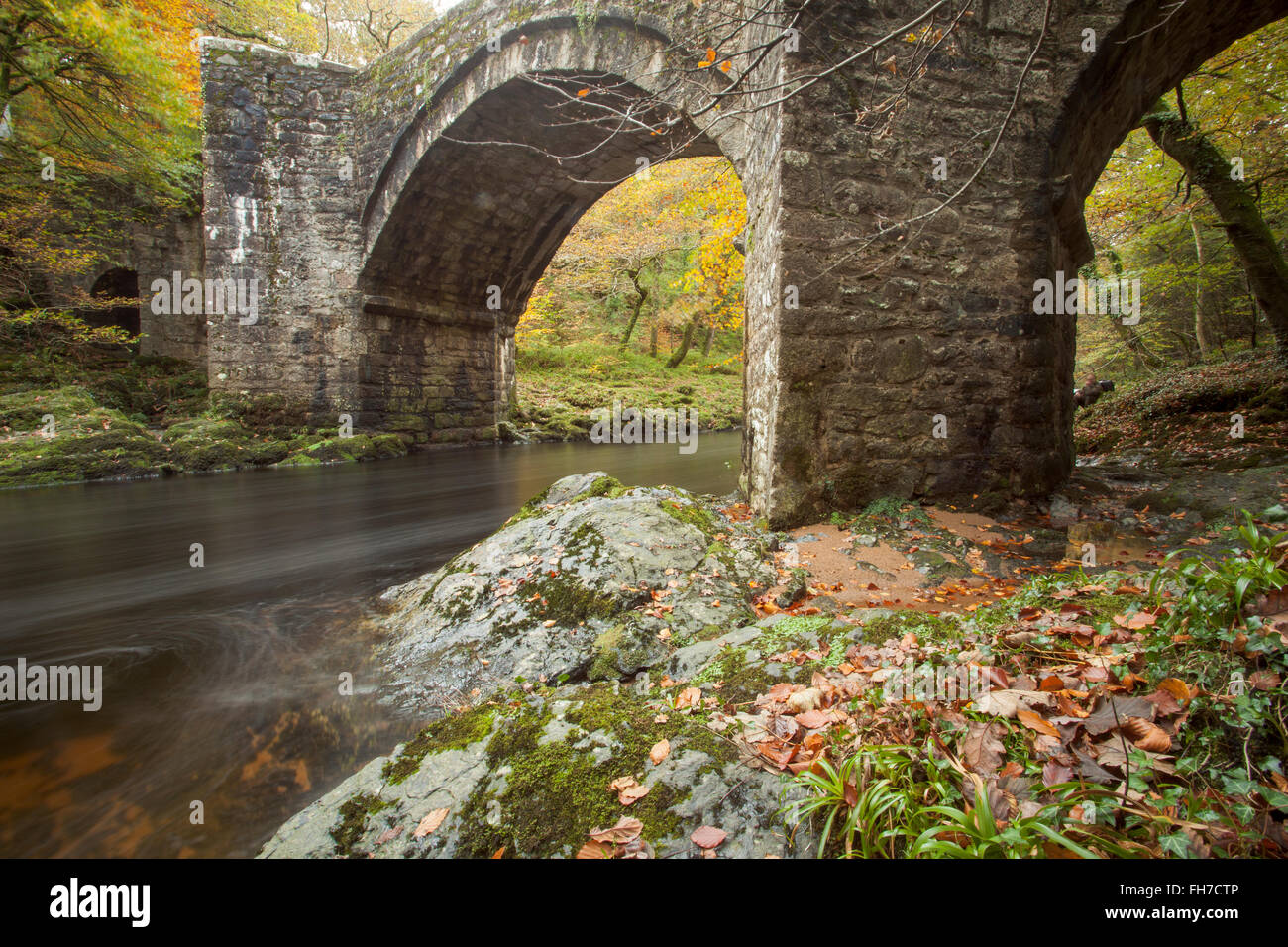 Autum day at Holne Bridge, Dartmoor National Park, Devon, England Stock ...