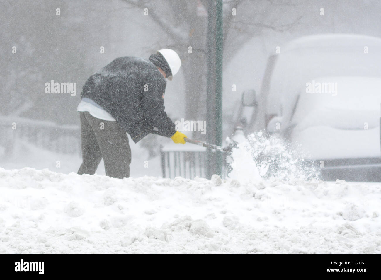 Winter Storm Jonas causes blizzard conditions, with up to two feet of ...