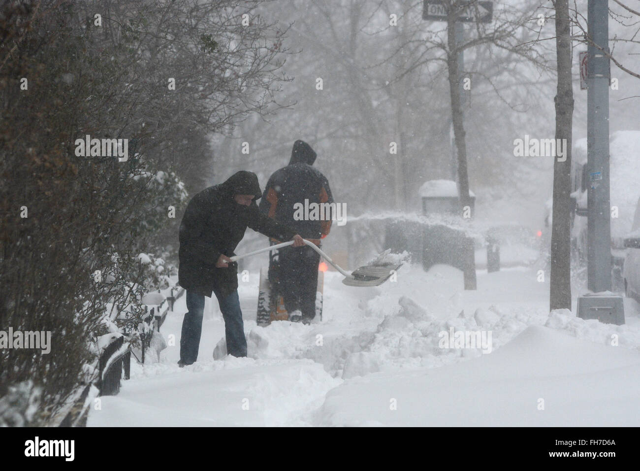 Winter Storm Jonas causes blizzard conditions, with up to two feet of ...