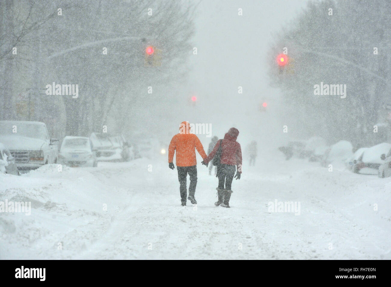 Winter Storm Jonas causes blizzard conditions, with up to two feet of ...