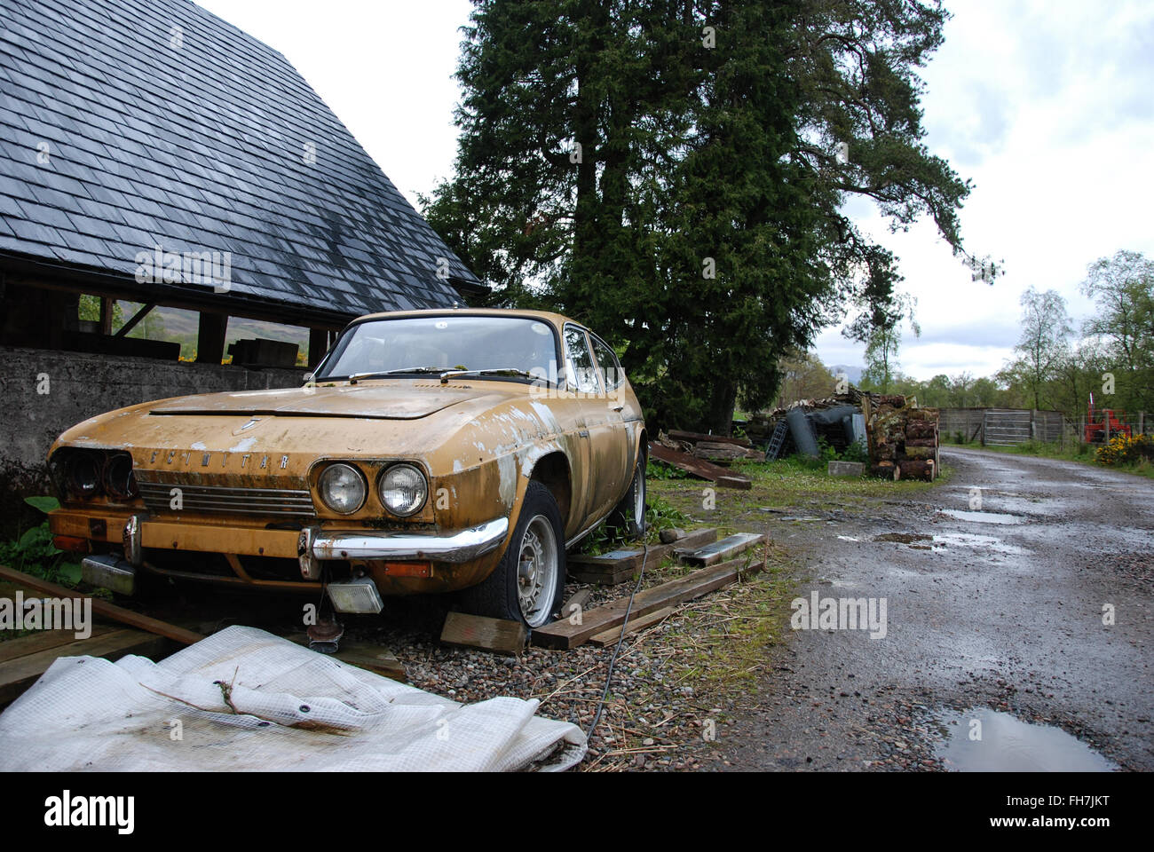 Reliant scimitar car hi-res stock photography and images - Alamy