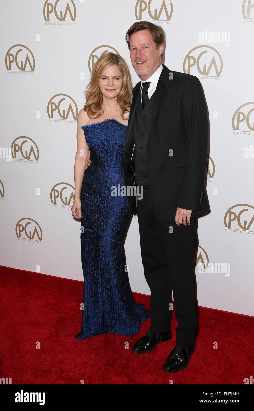 27th Annual Producers Guild Awards Featuring: Jennifer Jason Leigh ...