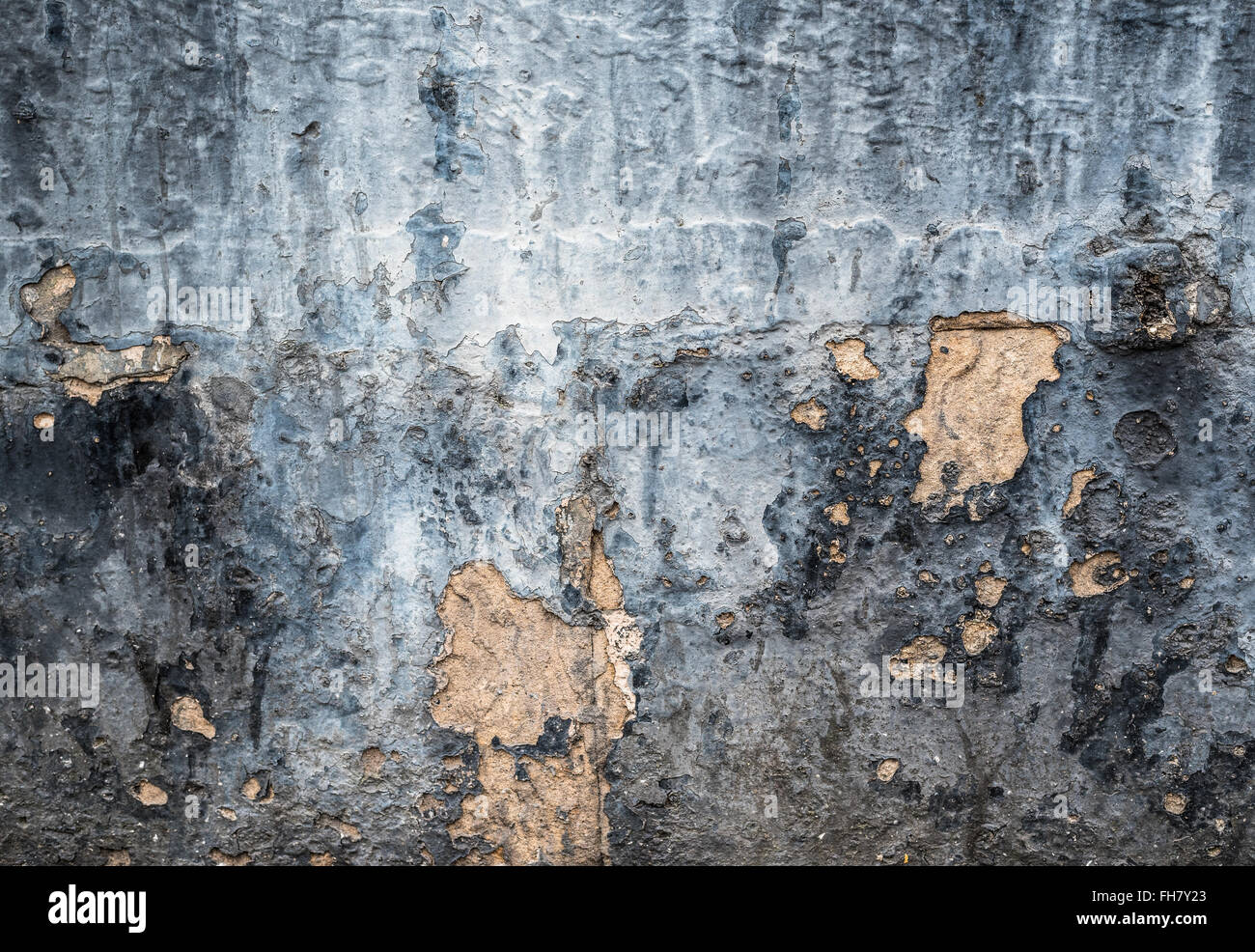 Dry, flaking plaster and paint on a wall background Stock Photo - Alamy