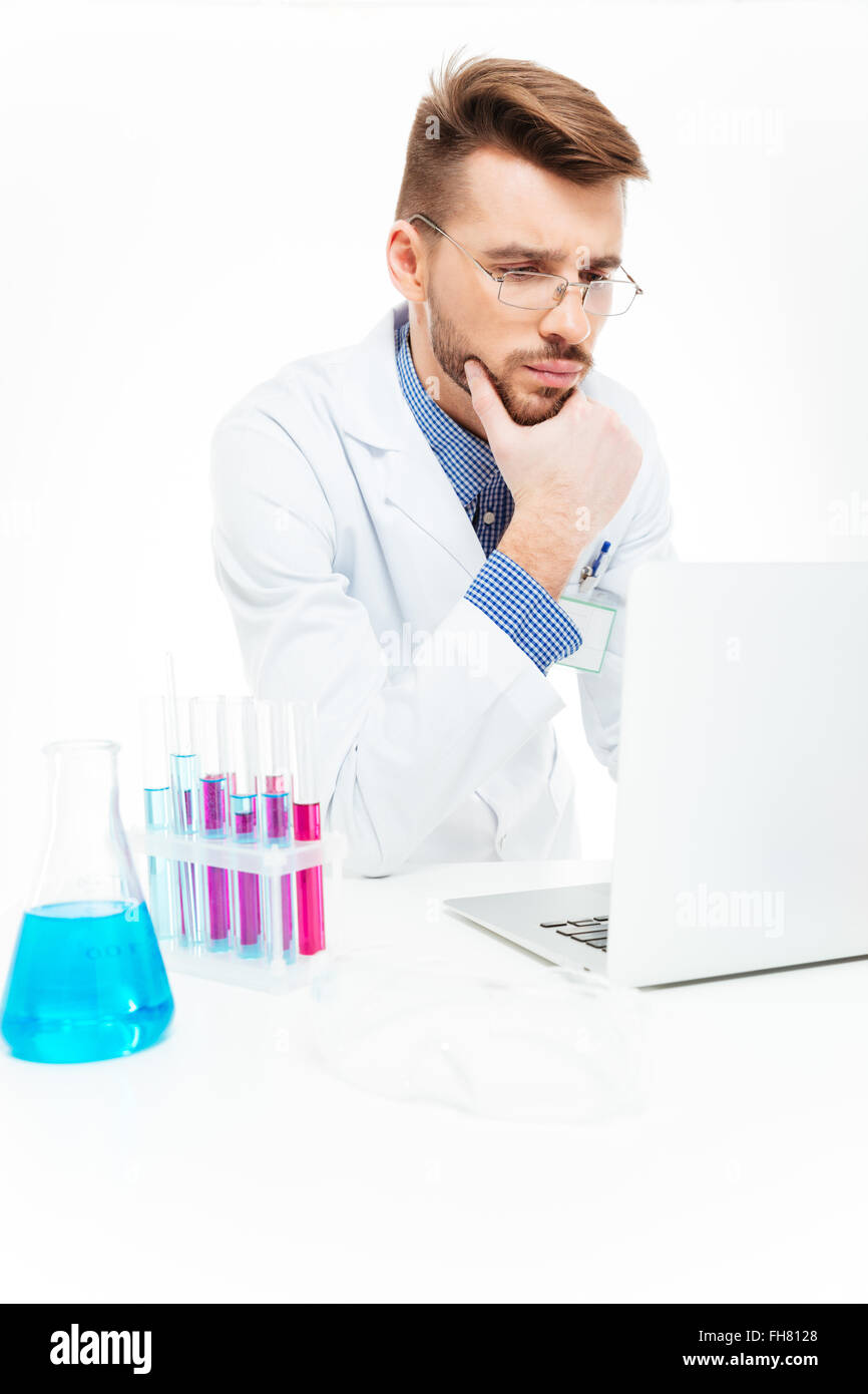 Scientist using laptop computer in laboratory Stock Photo - Alamy