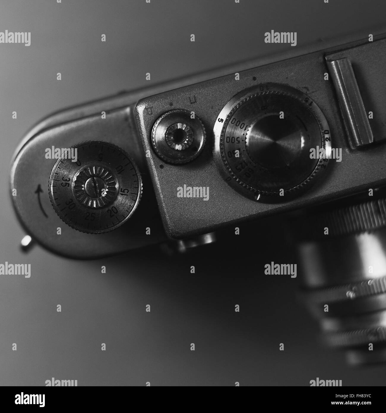 Top view of the mechanisms of the old camera Stock Photo - Alamy