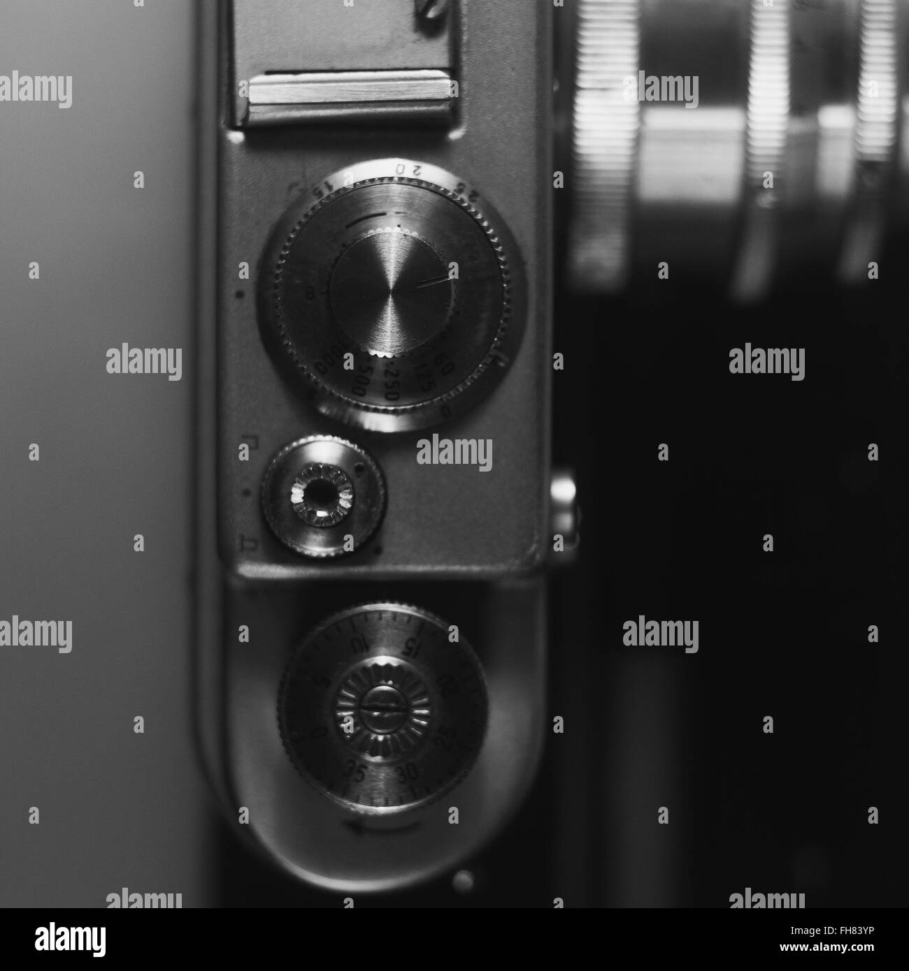 Top view of the mechanisms of the old camera Stock Photo - Alamy