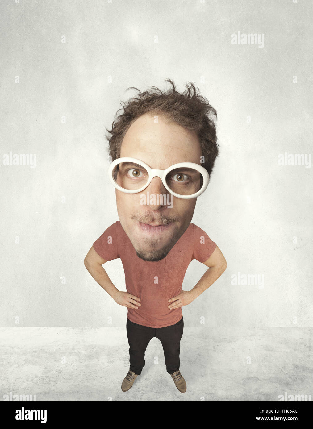 Person with big head Stock Photo - Alamy