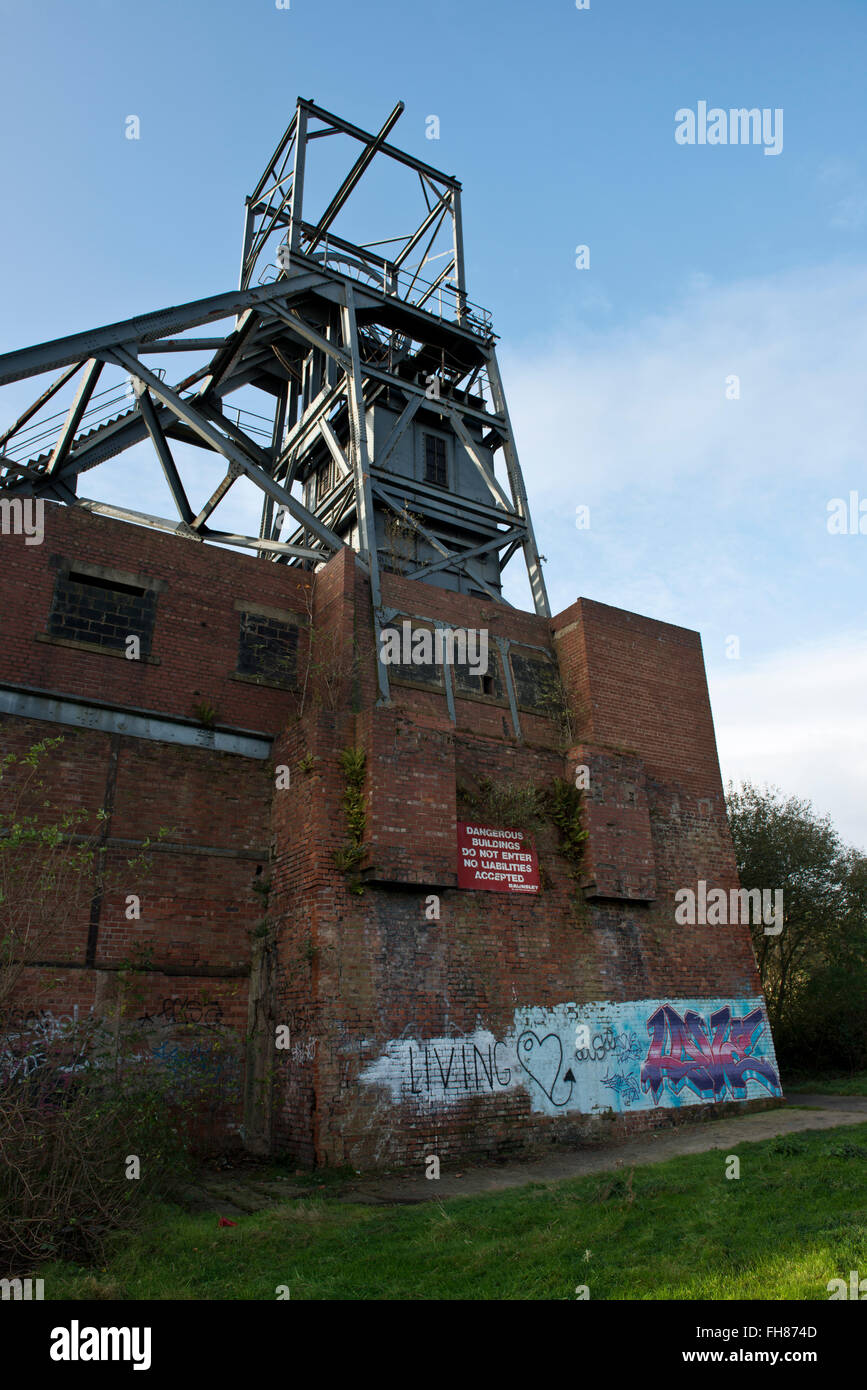 West yorkshire pit wheel hi-res stock photography and images - Alamy