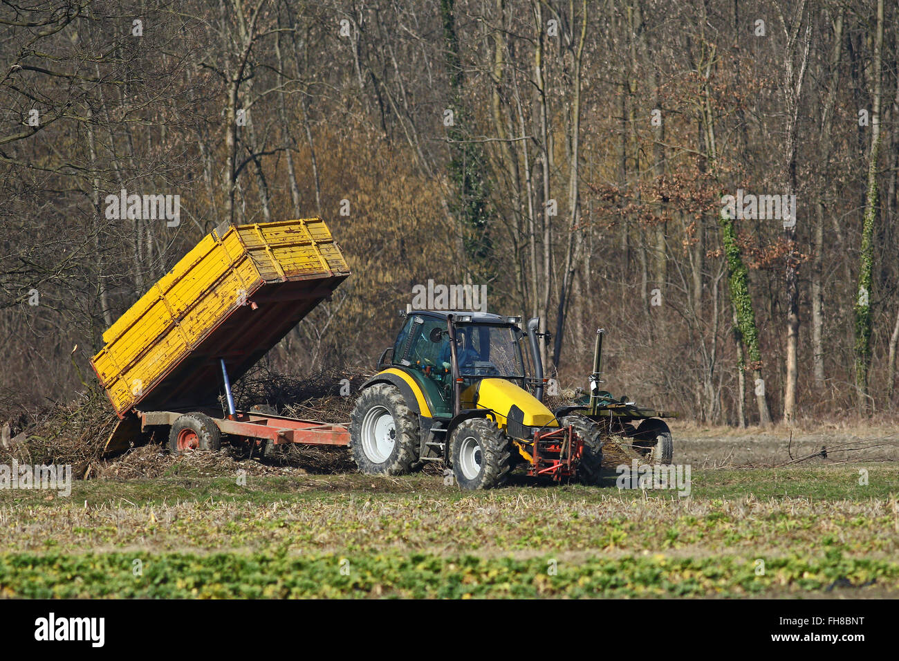 Pulling a trailer hi-res stock photography and images - Alamy