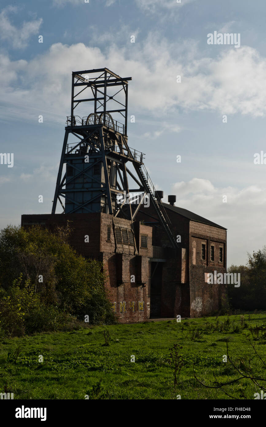 Barnsley Main (Oaks Colliery), near Stairfoot, Barnsley, West Riding of ...