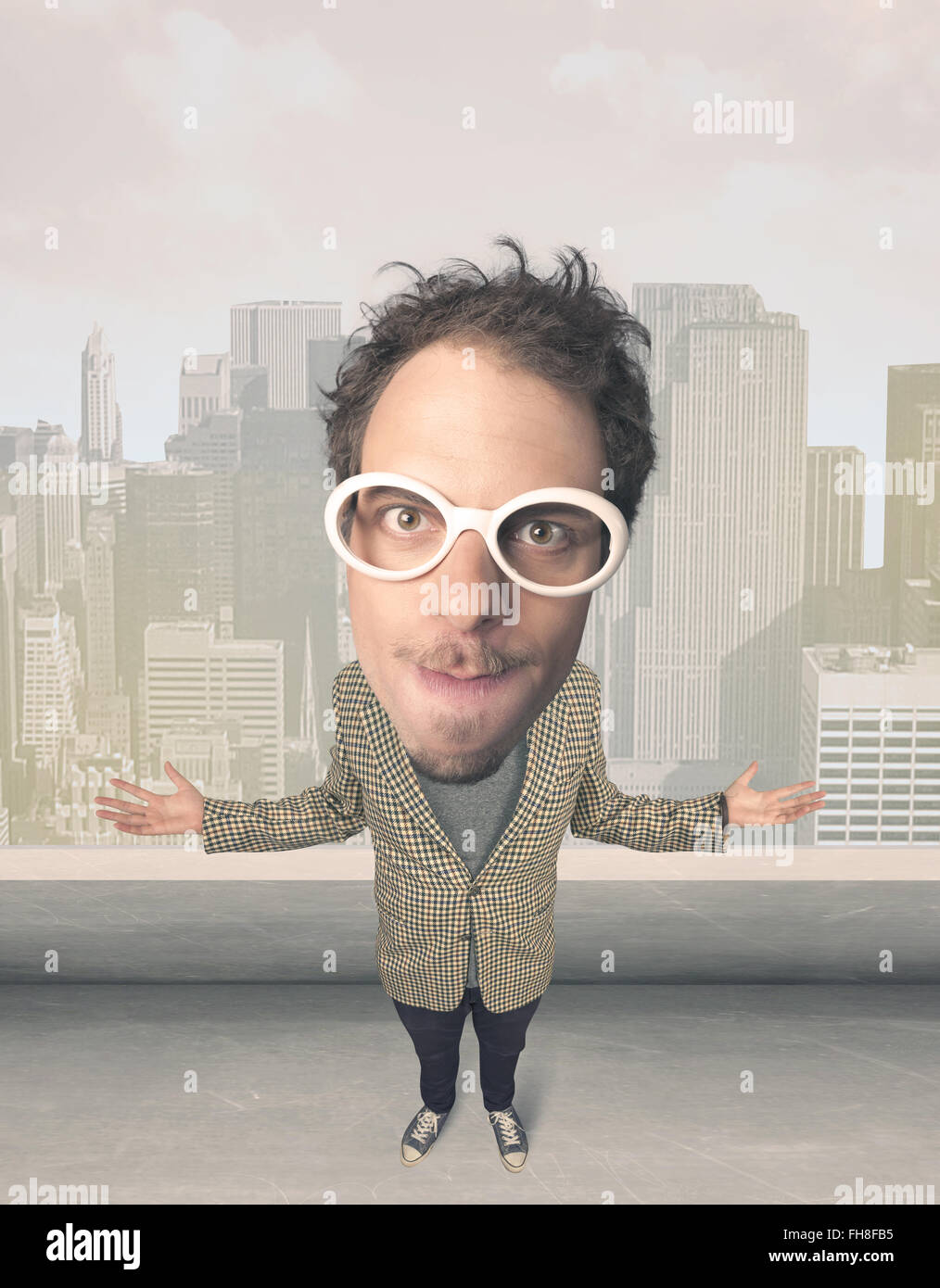 Person with big head Stock Photo - Alamy