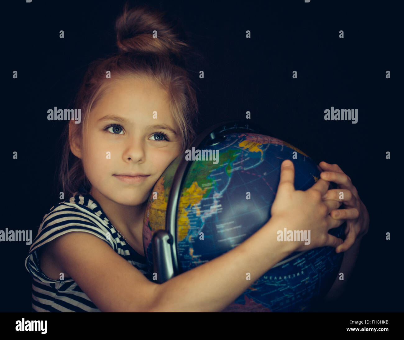 People hugging the earth hi-res stock photography and images - Alamy