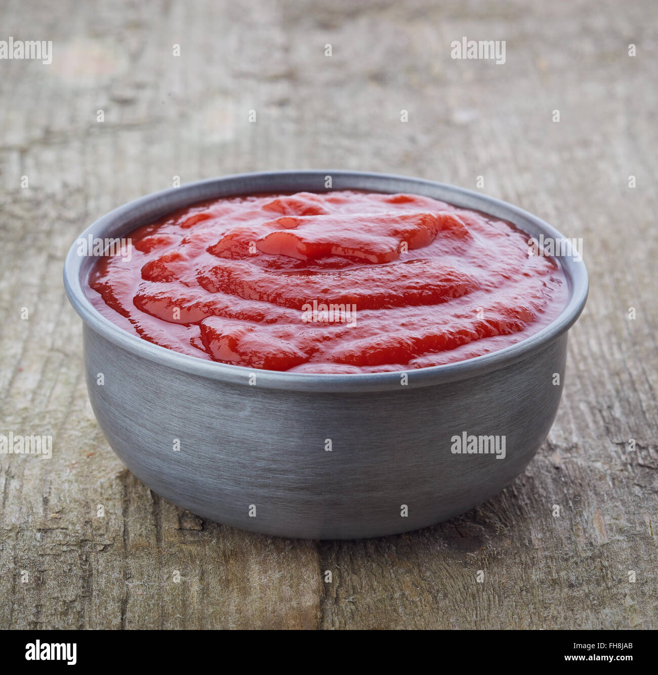 Ketchup bowl hi-res stock photography and images - Alamy