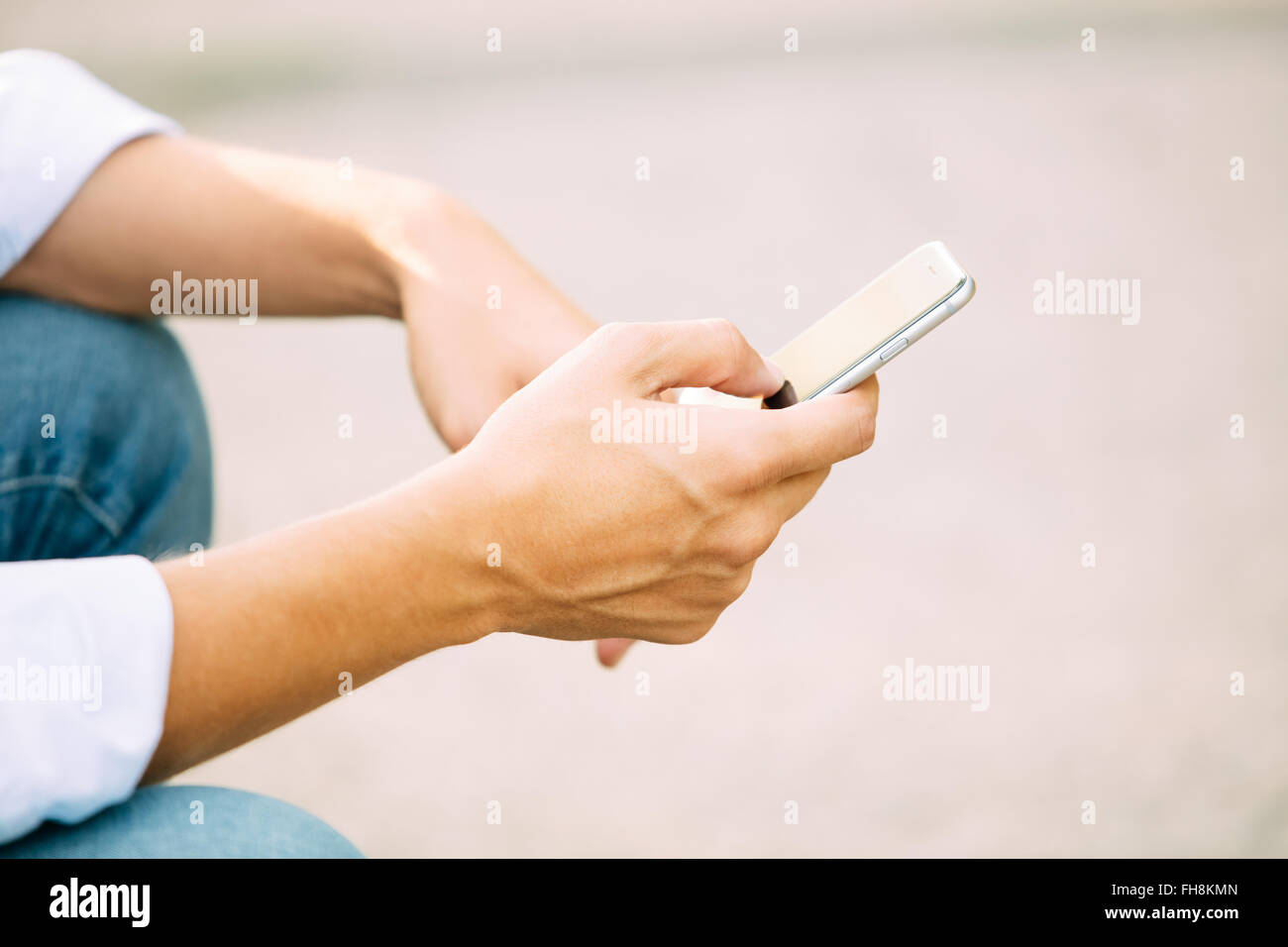 Man using mobile smart phone hi-res stock photography and images - Alamy