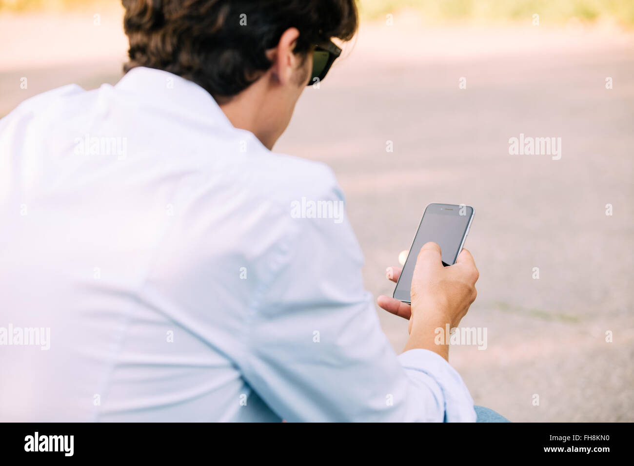 Man using mobile smart phone hi-res stock photography and images - Alamy