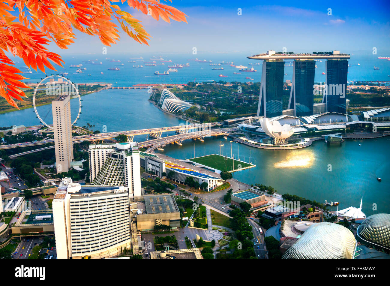 Wide-angle view of Singapore city skyline Stock Photo - Alamy