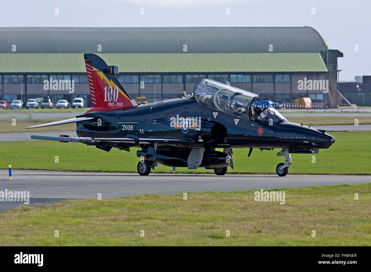 BAe Hawk T.2, No.4(R) Squadron RAF Valley Stock Photo - Alamy